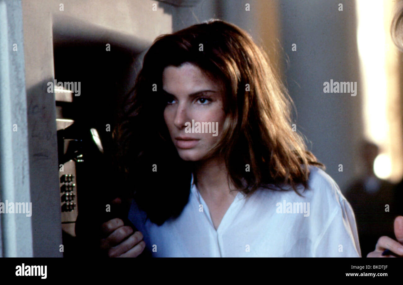 The net 1995 sandra bullock hi-res stock photography and images - Alamy