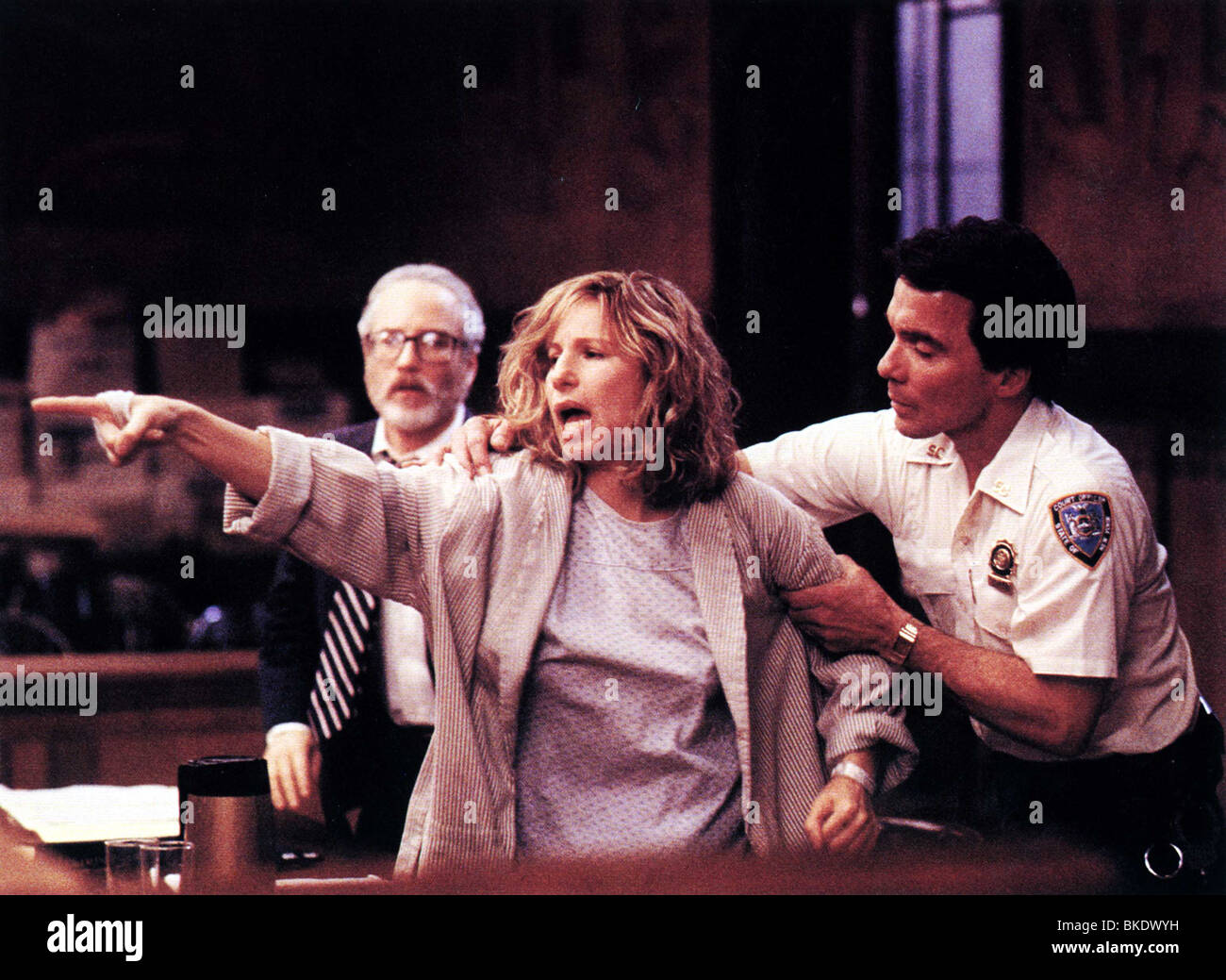 NUTS (1987) RICHARD DREYFUSS, BARBRA STREISAND NUTS 006FOH Stock Photo ...