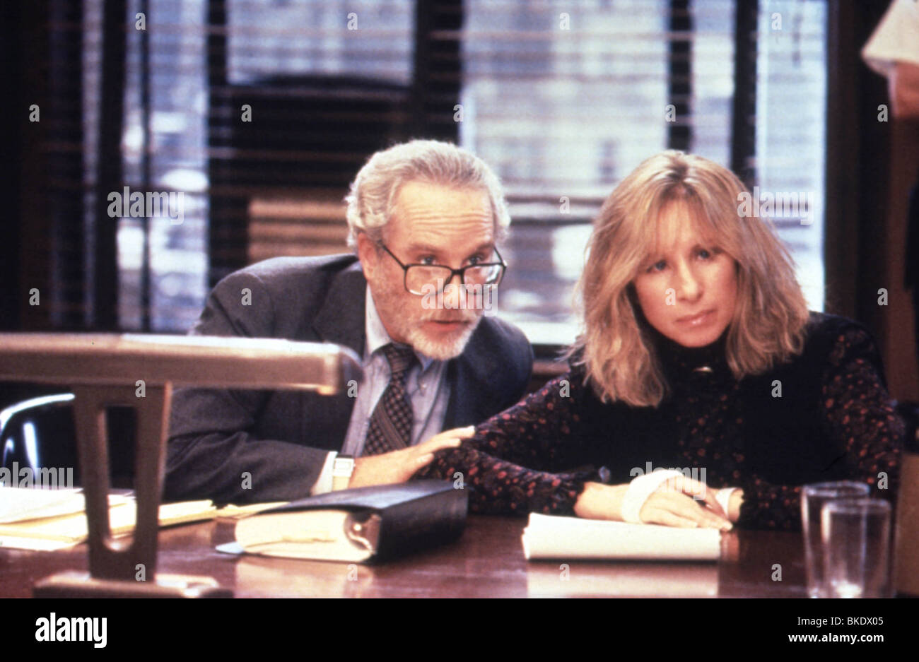NUTS (1987) RICHARD DREYFUSS, BARBRA STREISAND NUTS 009 Stock Photo - Alamy