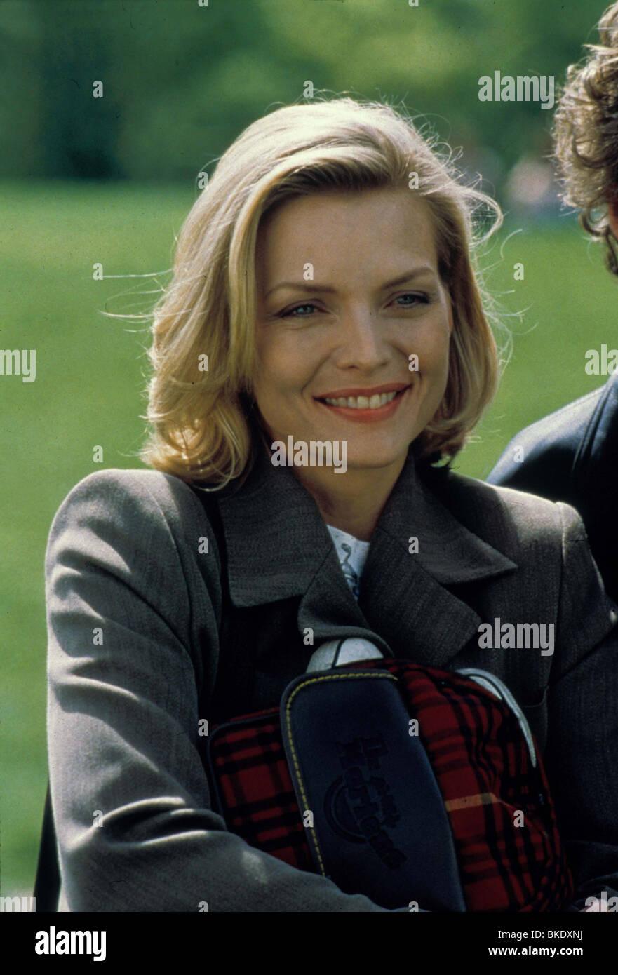 ONE FINE DAY (1996) MICHELLE PFEIFFER OFD 091 Stock Photo - Alamy