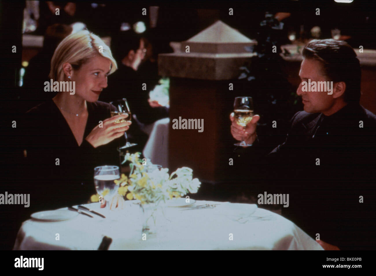 A PERFECT MURDER (1998) GWYNETH PALTROW, MICHAEL DOUGLAS PRMR 016 Stock ...