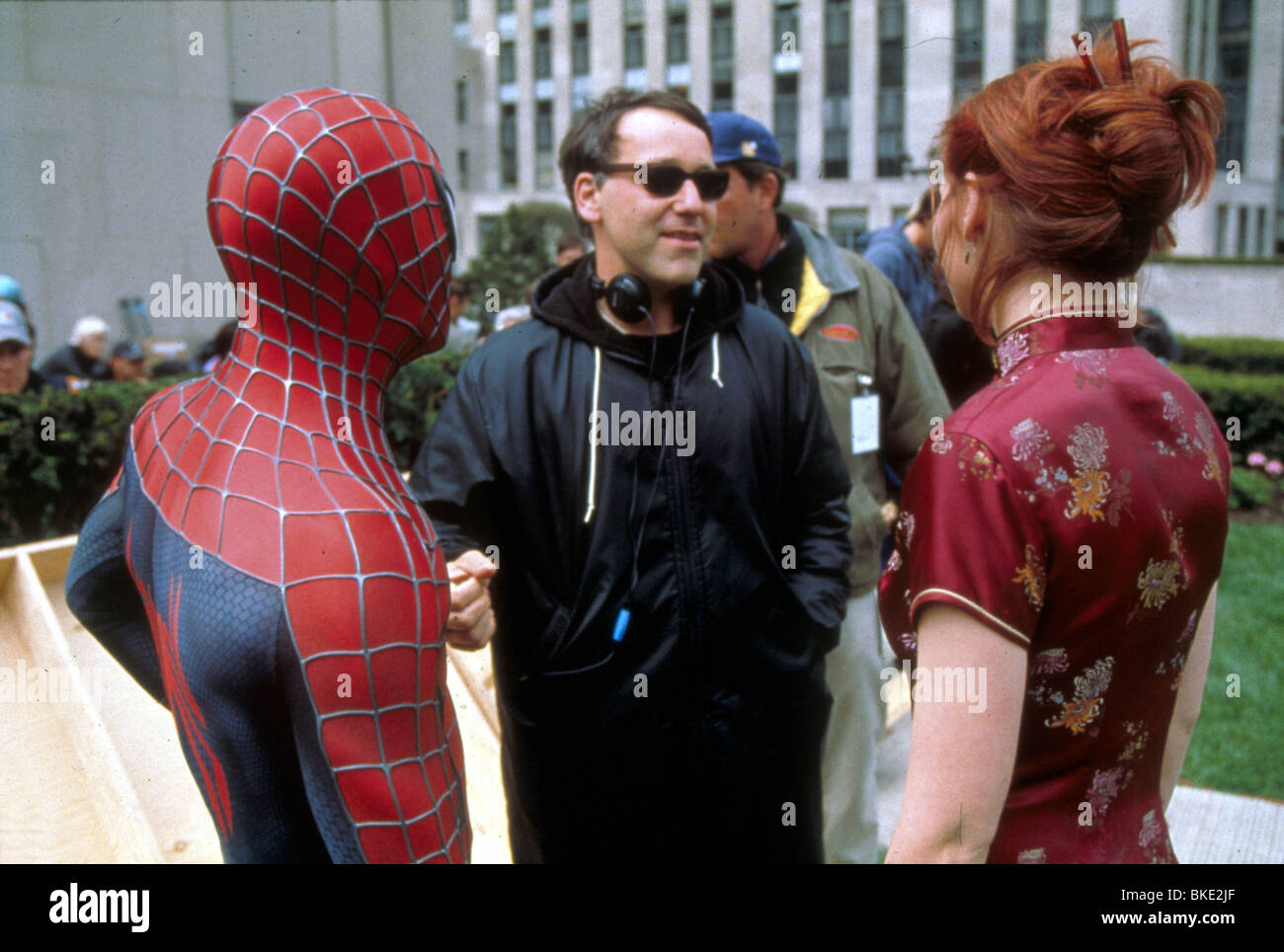 Tobey maguire sam raimi spider man hi-res stock photography and images ...