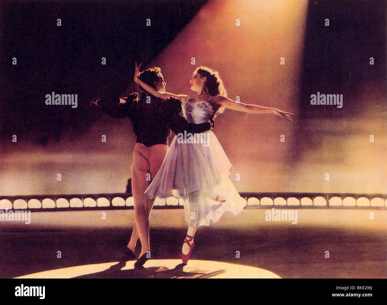 THE RED SHOES (1948) ROBERT HELPMANN. MOIRA SHEARER REDS 001FOH Stock ...