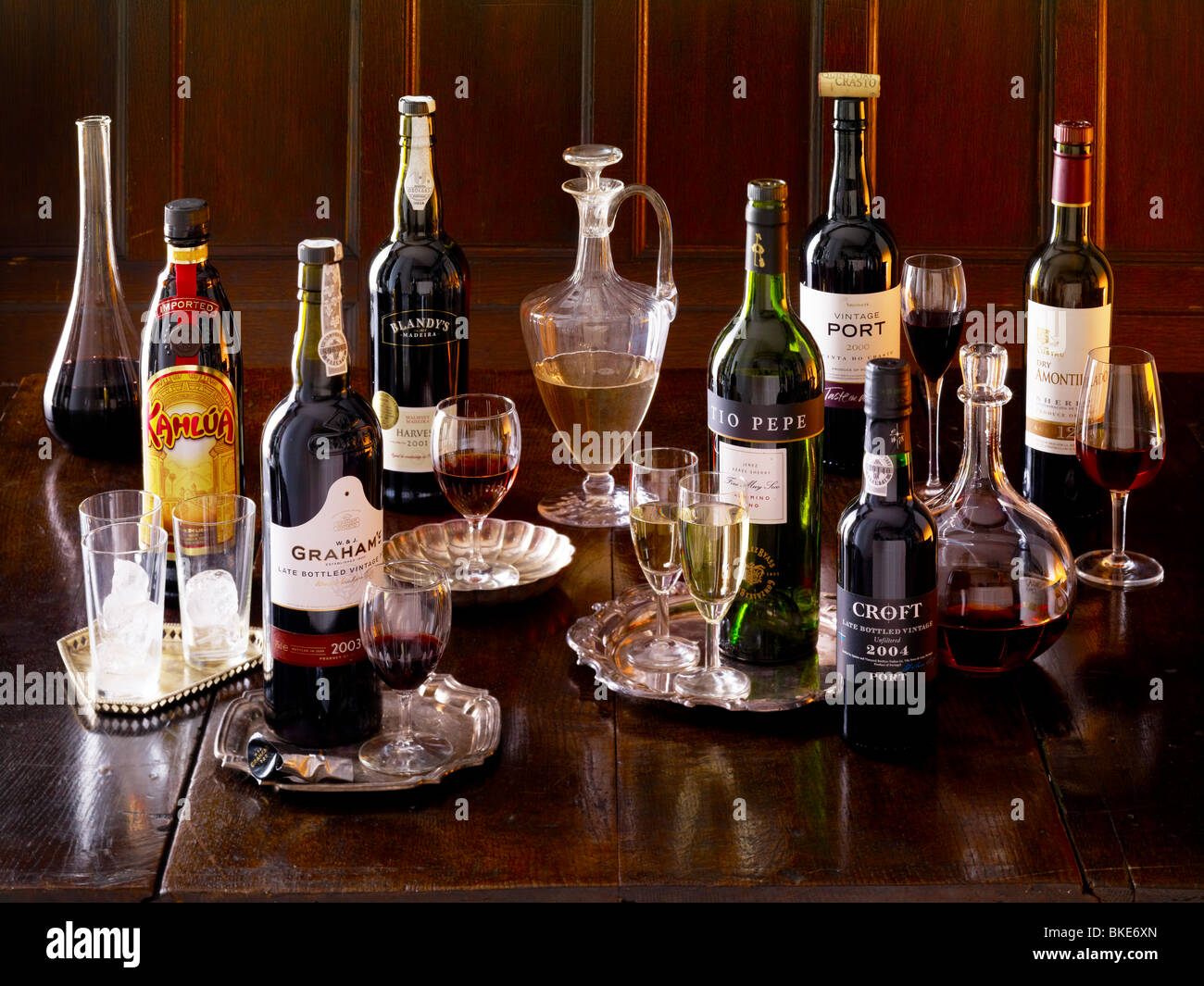 Smart dinner party hi-res stock photography and images - Alamy