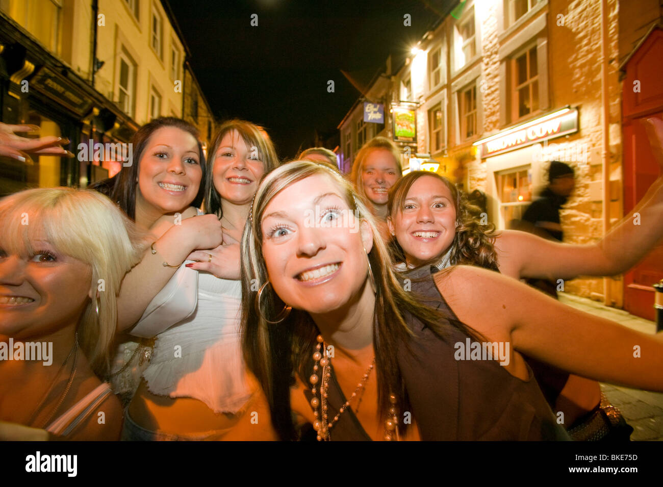 Scantily clad women hi-res stock photography and images - Alamy