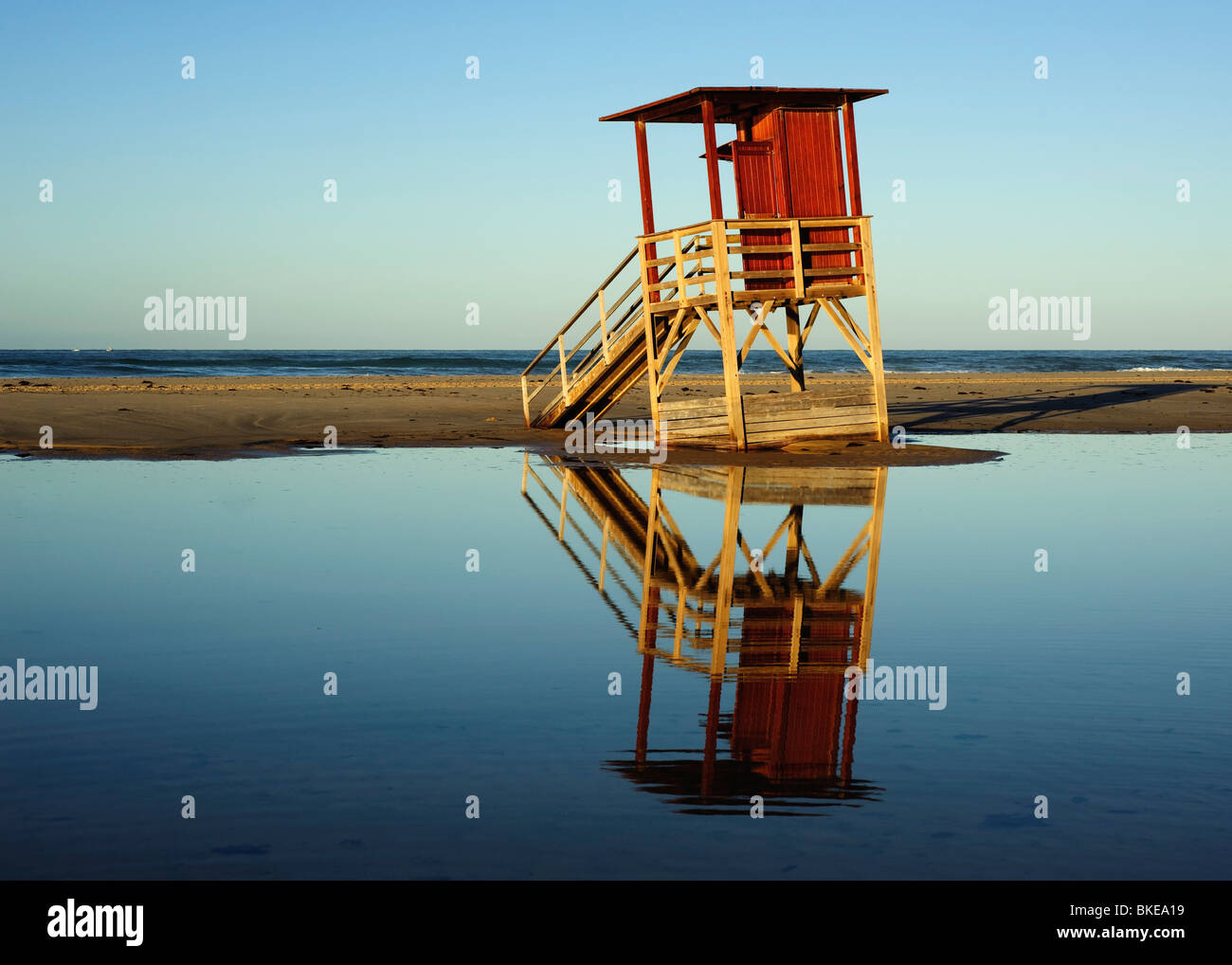 Wooden water towers hi-res stock photography and images - Alamy