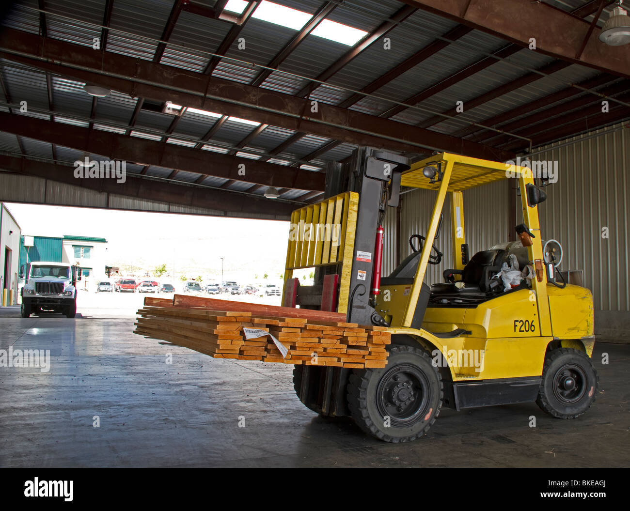 Fork lift hi-res stock photography and images - Alamy
