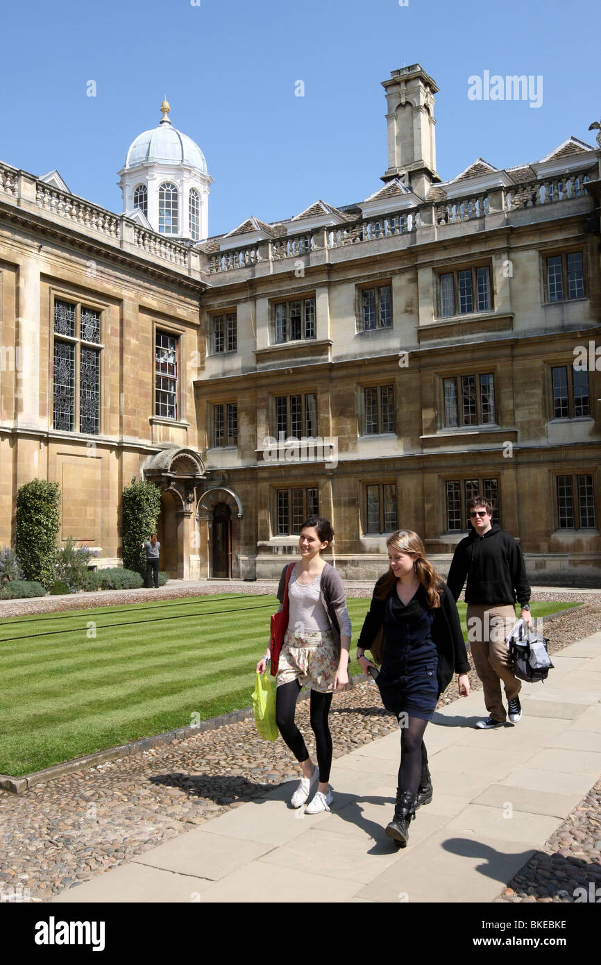 CAMBRIDGE UNIVERSITY STUDENTS Stock Photo - Alamy