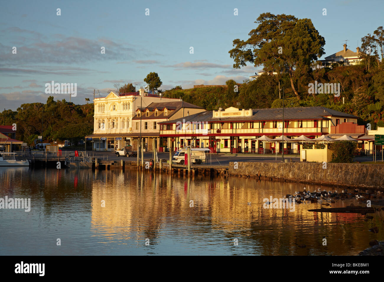 Strahan tasmania hi-res stock photography and images - Alamy