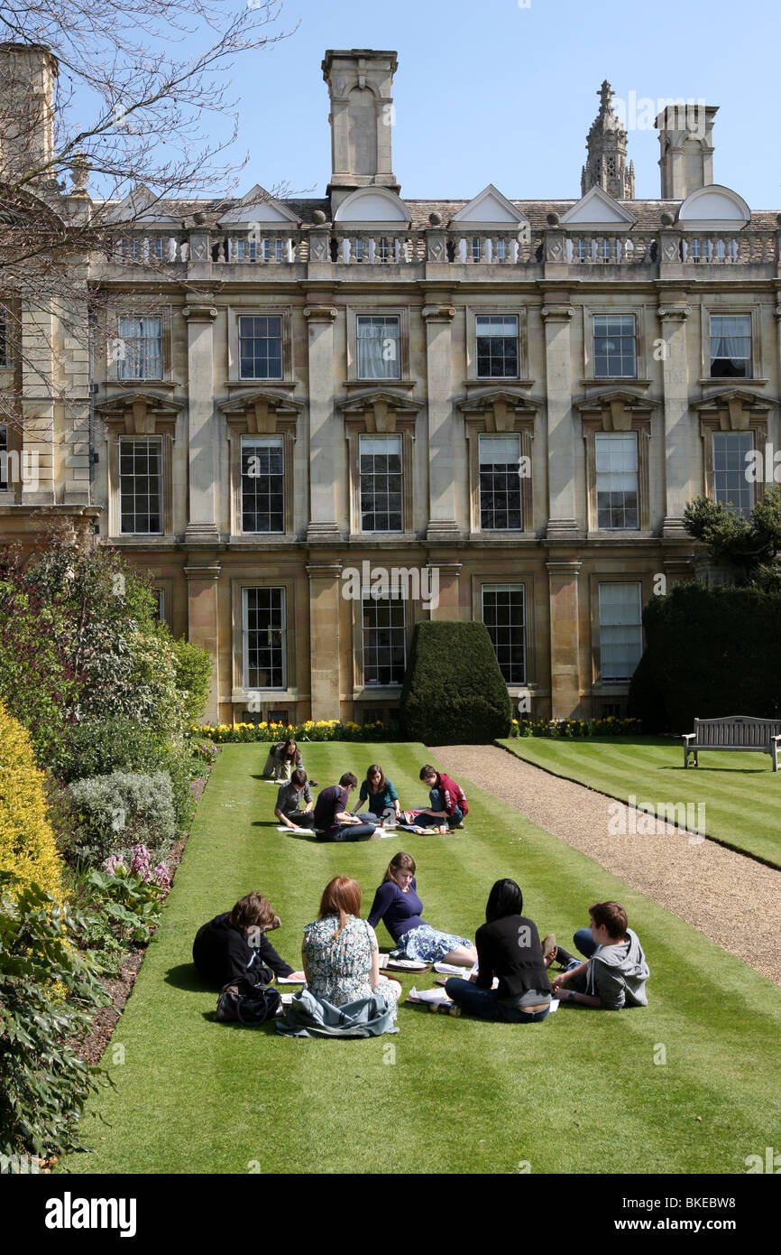 CAMBRIDGE UNIVERSITY STUDENTS Stock Photo - Alamy