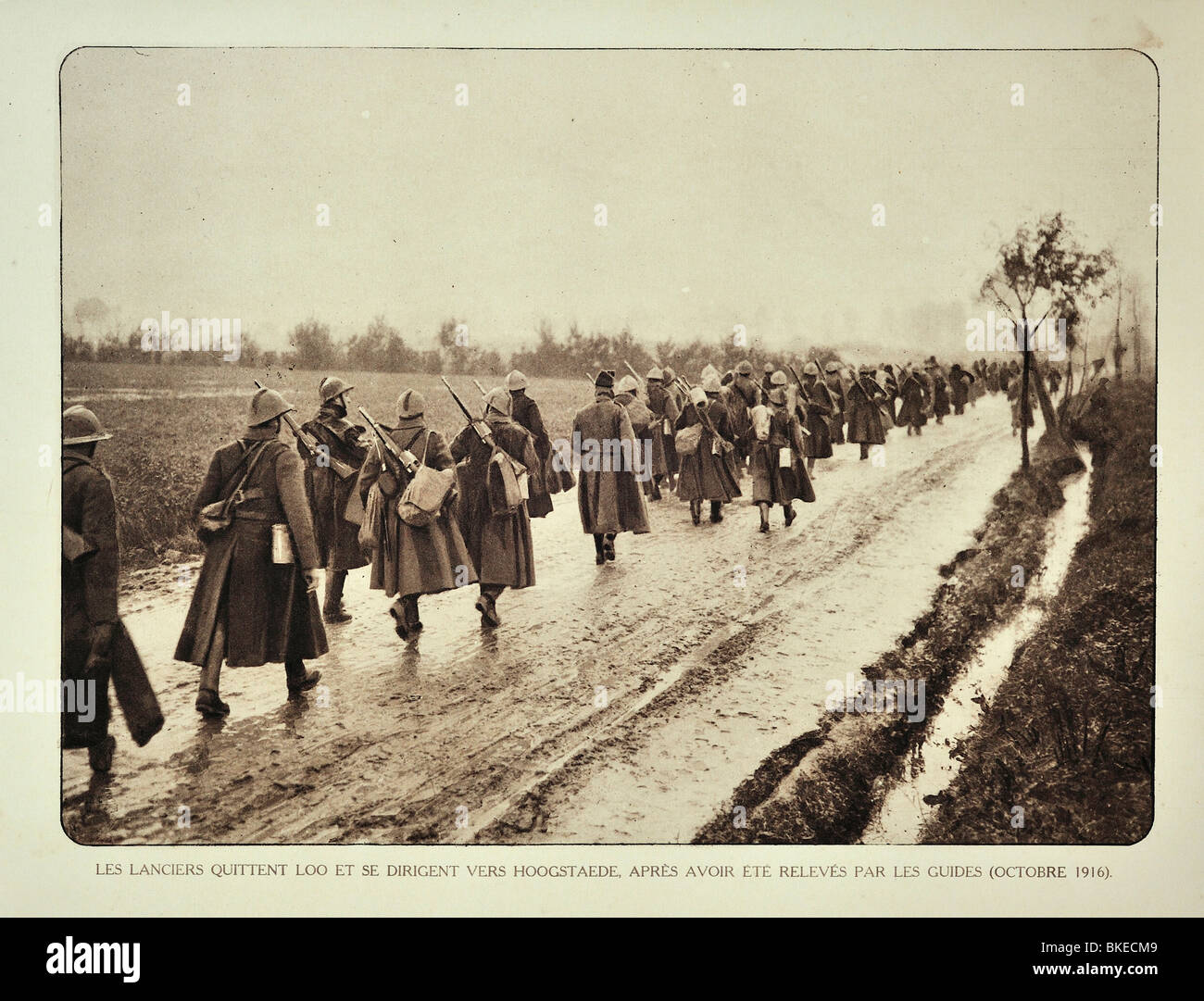 Soldiers ww1 leaving for war hi-res stock photography and images - Alamy