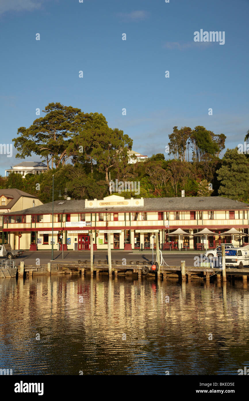 Strahan village hotel hi-res stock photography and images - Alamy