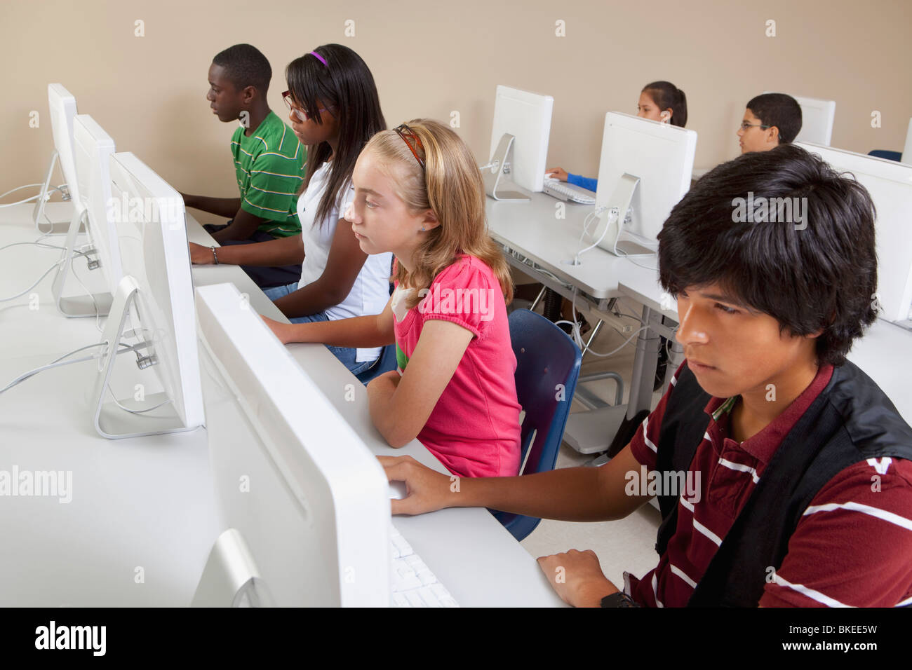 Students In Computer Class Stock Photo - Alamy
