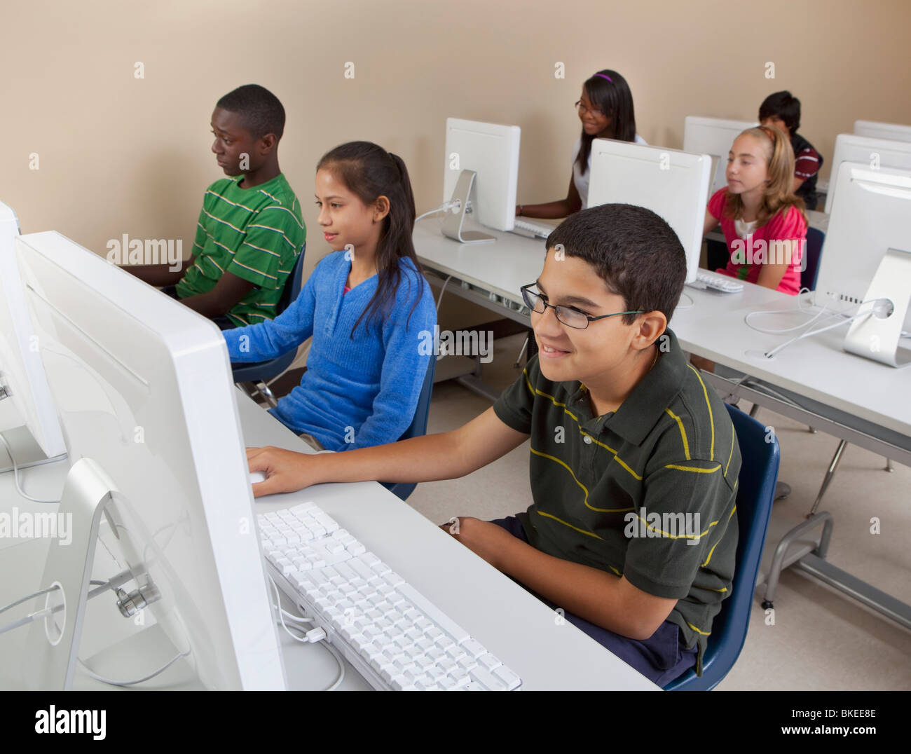 Students In Computer Class Stock Photo - Alamy