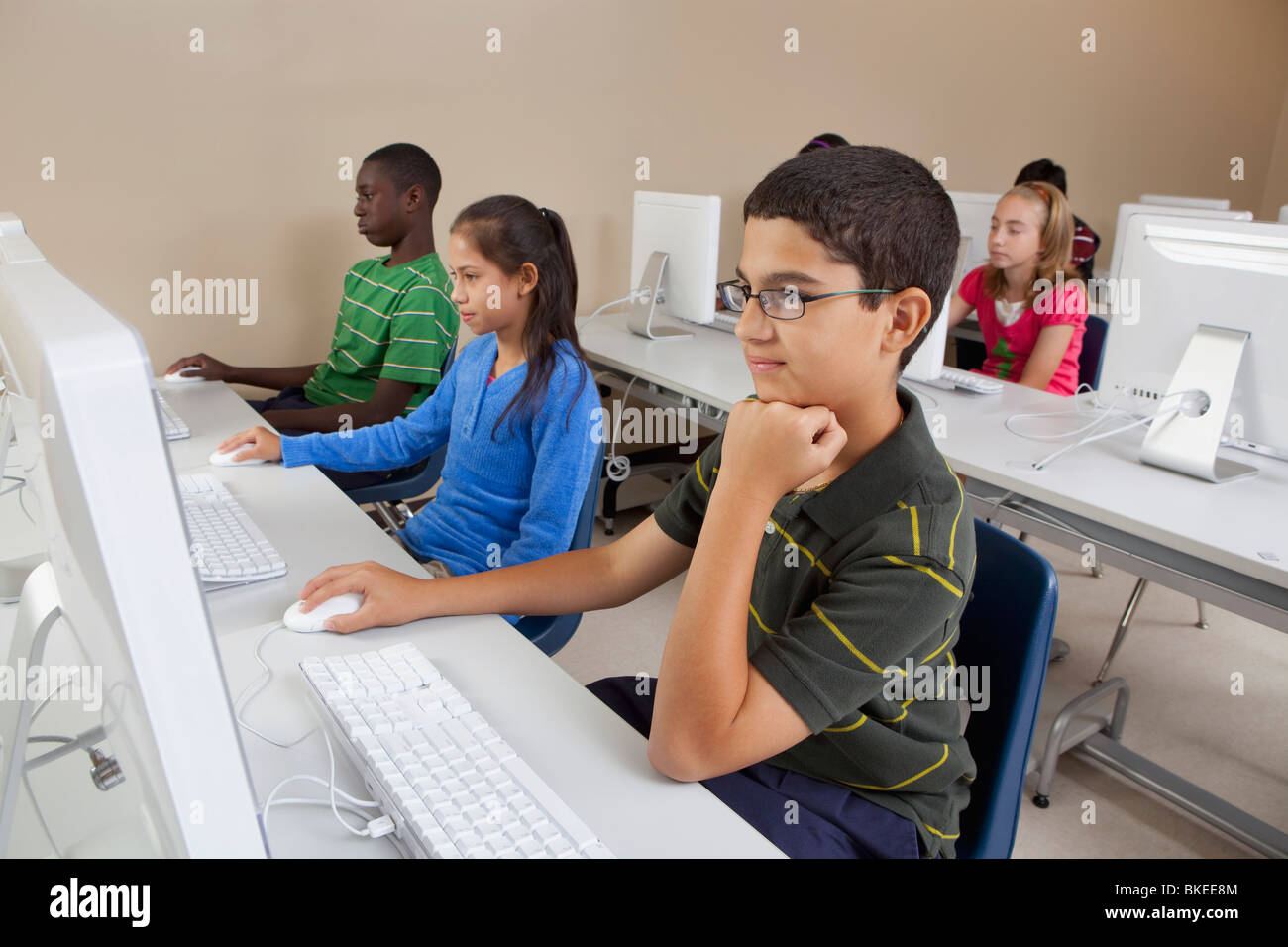 Students In Computer Class Stock Photo - Alamy