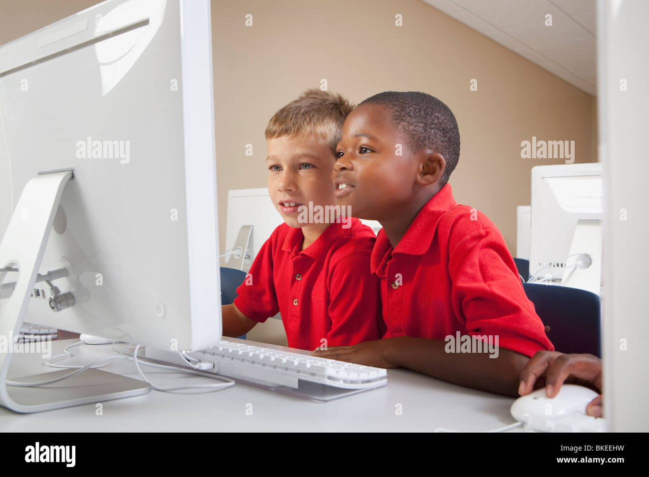 Students In Computer Class Stock Photo - Alamy