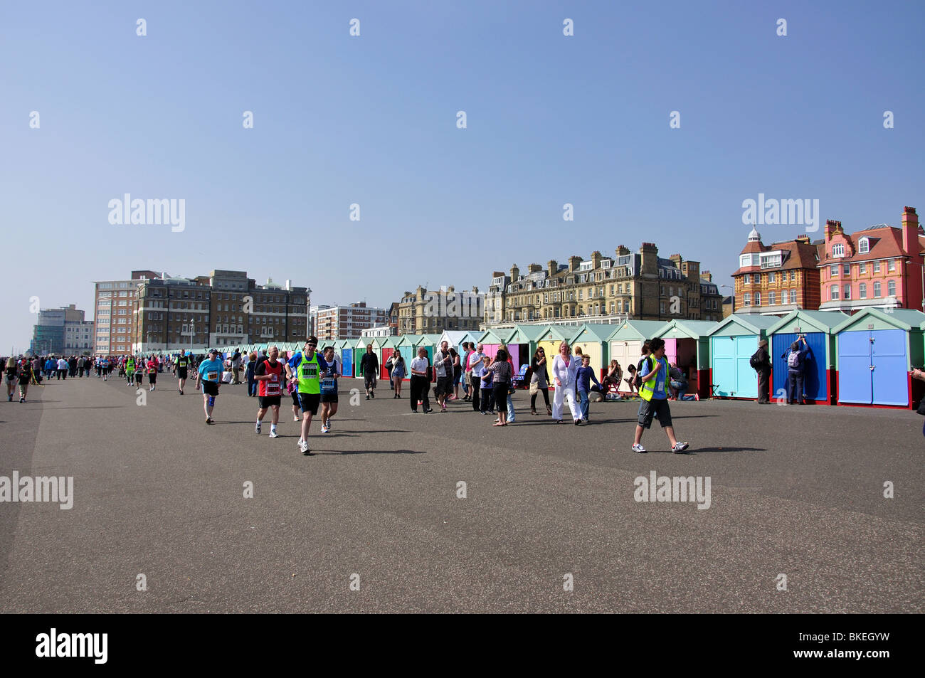 Hove seafront running hi-res stock photography and images - Alamy