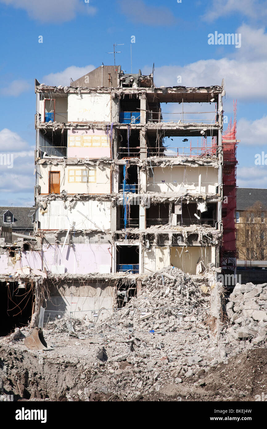 Building demolition britain hi-res stock photography and images - Alamy