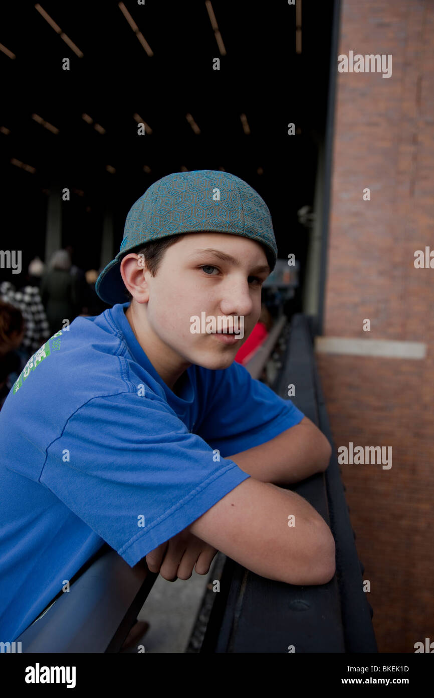 13 year old boy hi-res stock photography and images - Alamy