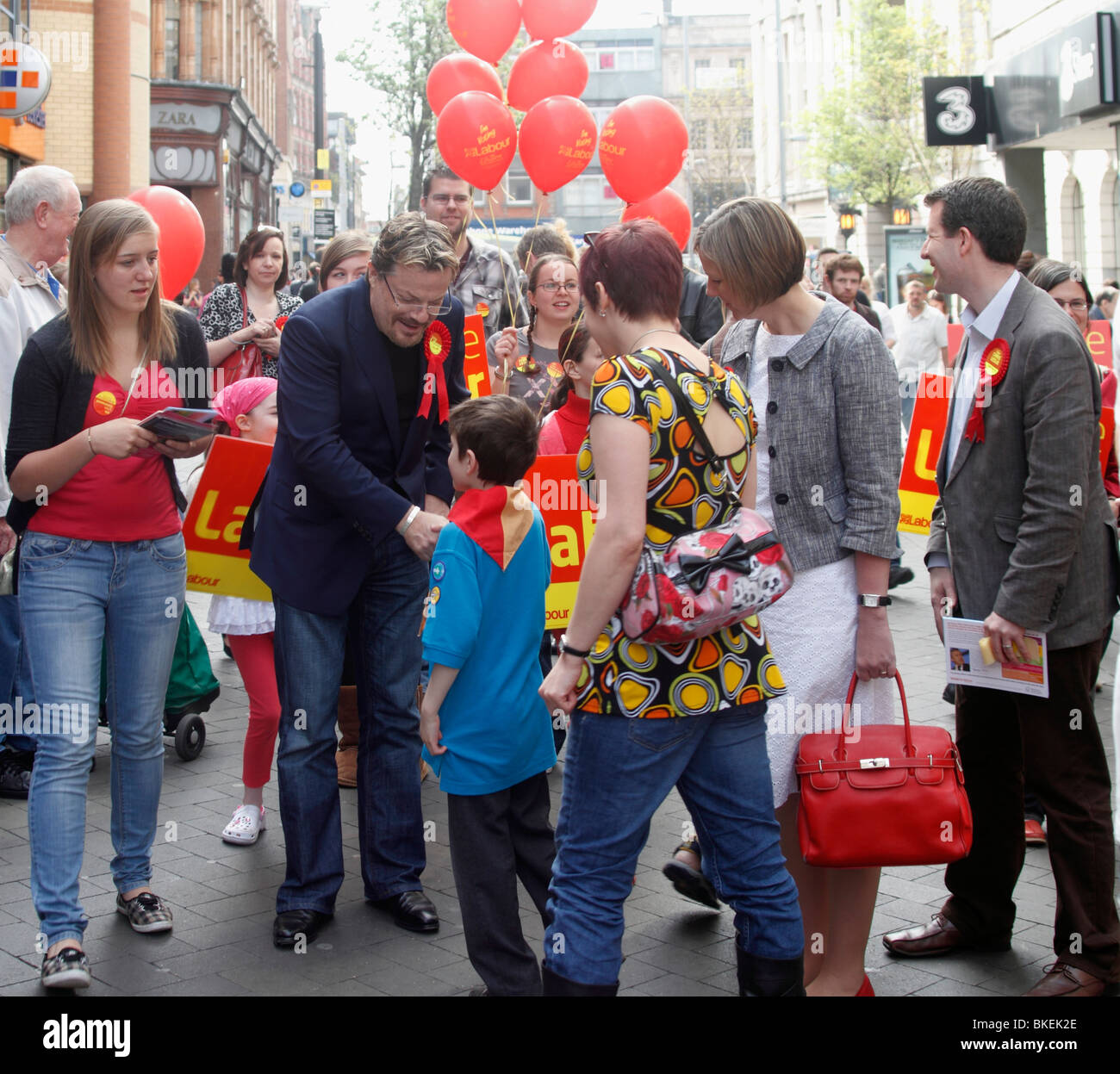 Eddie Izzard in Nottingham city centre to support local labour ...
