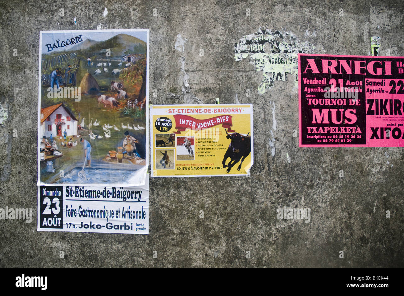 French language posters hi-res stock photography and images - Alamy