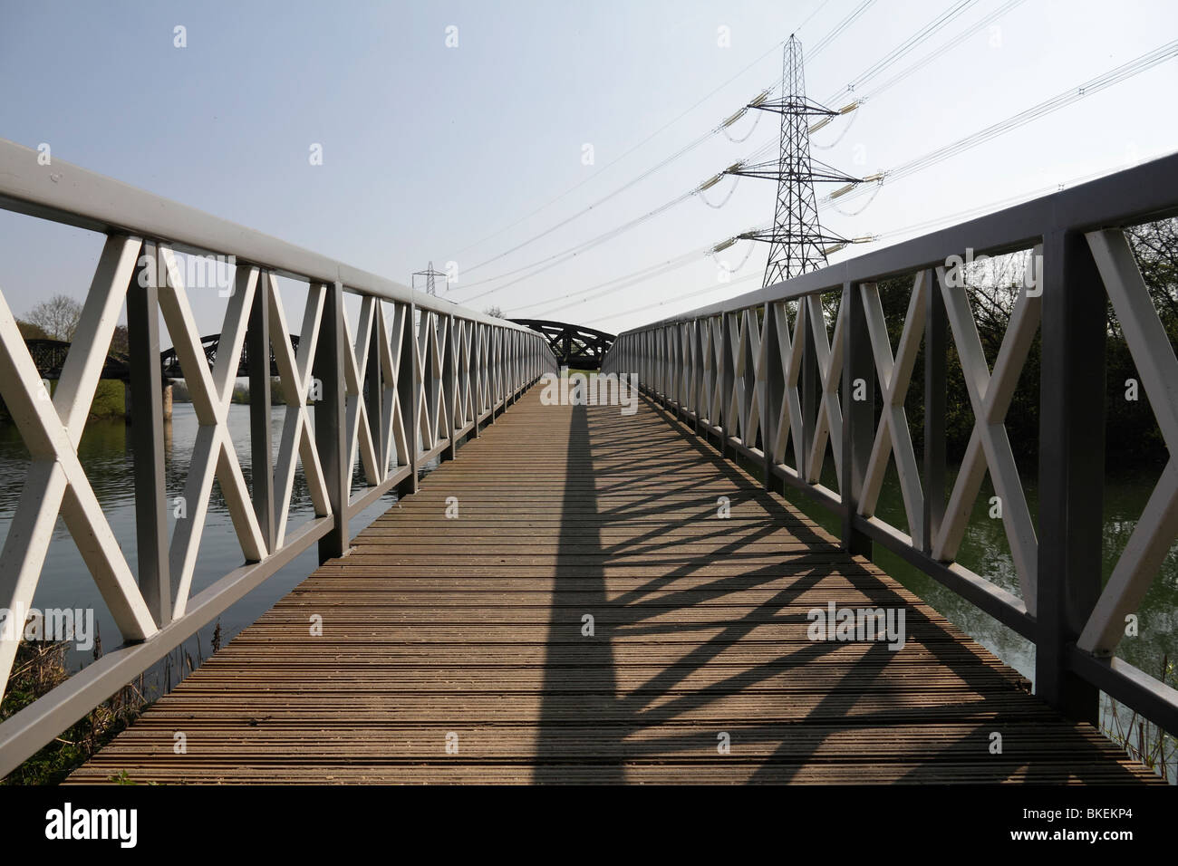 Footbridge by the Thames at Kidlington 5 Stock Photo - Alamy