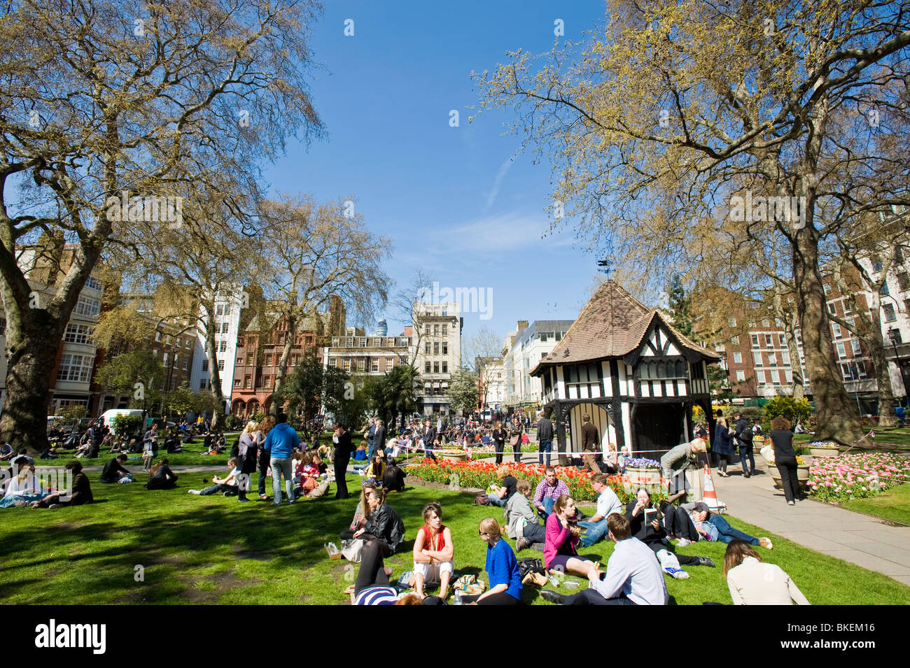 Soho square garden hi-res stock photography and images - Alamy