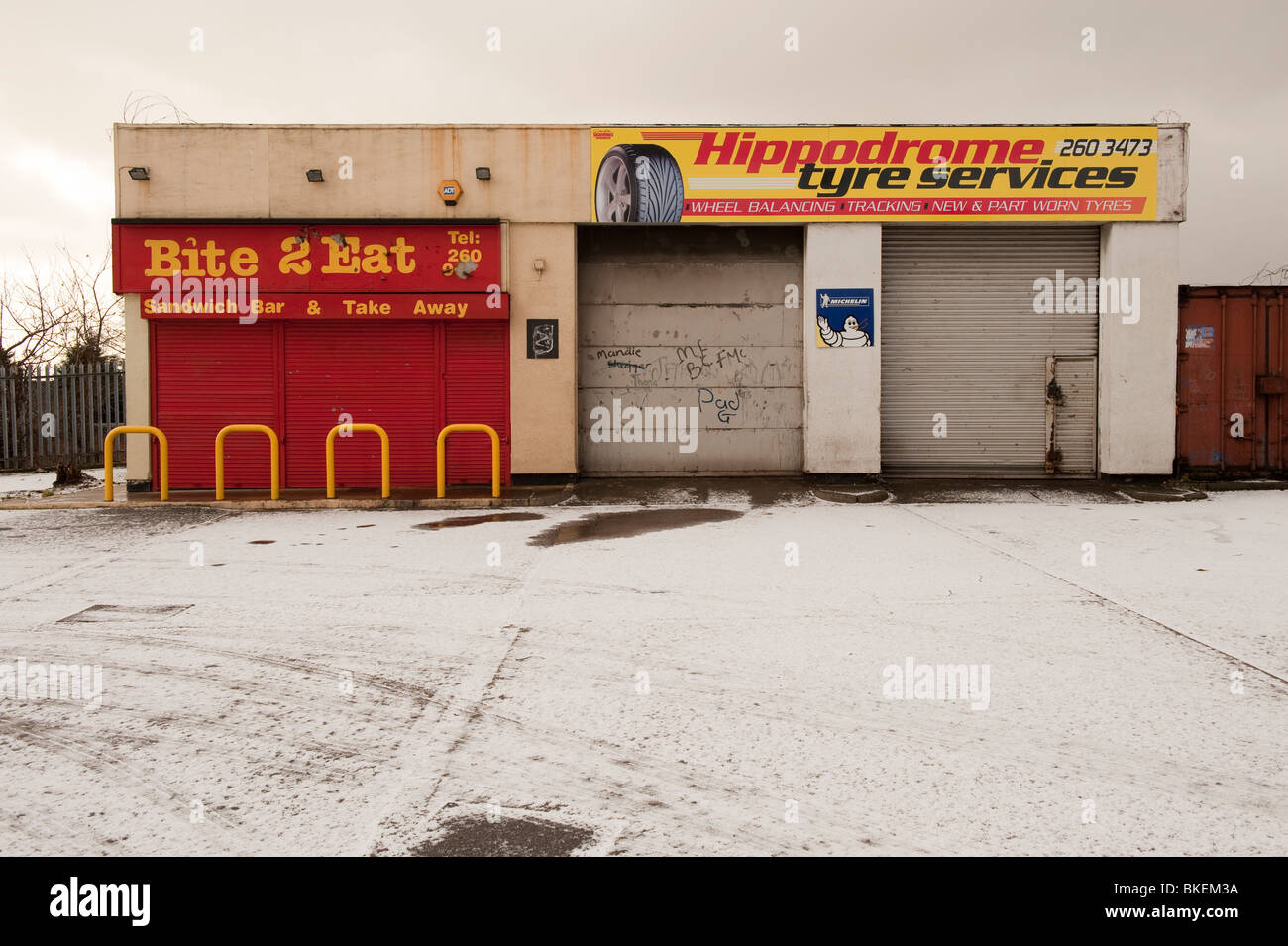 Empty shops uk hi-res stock photography and images - Alamy