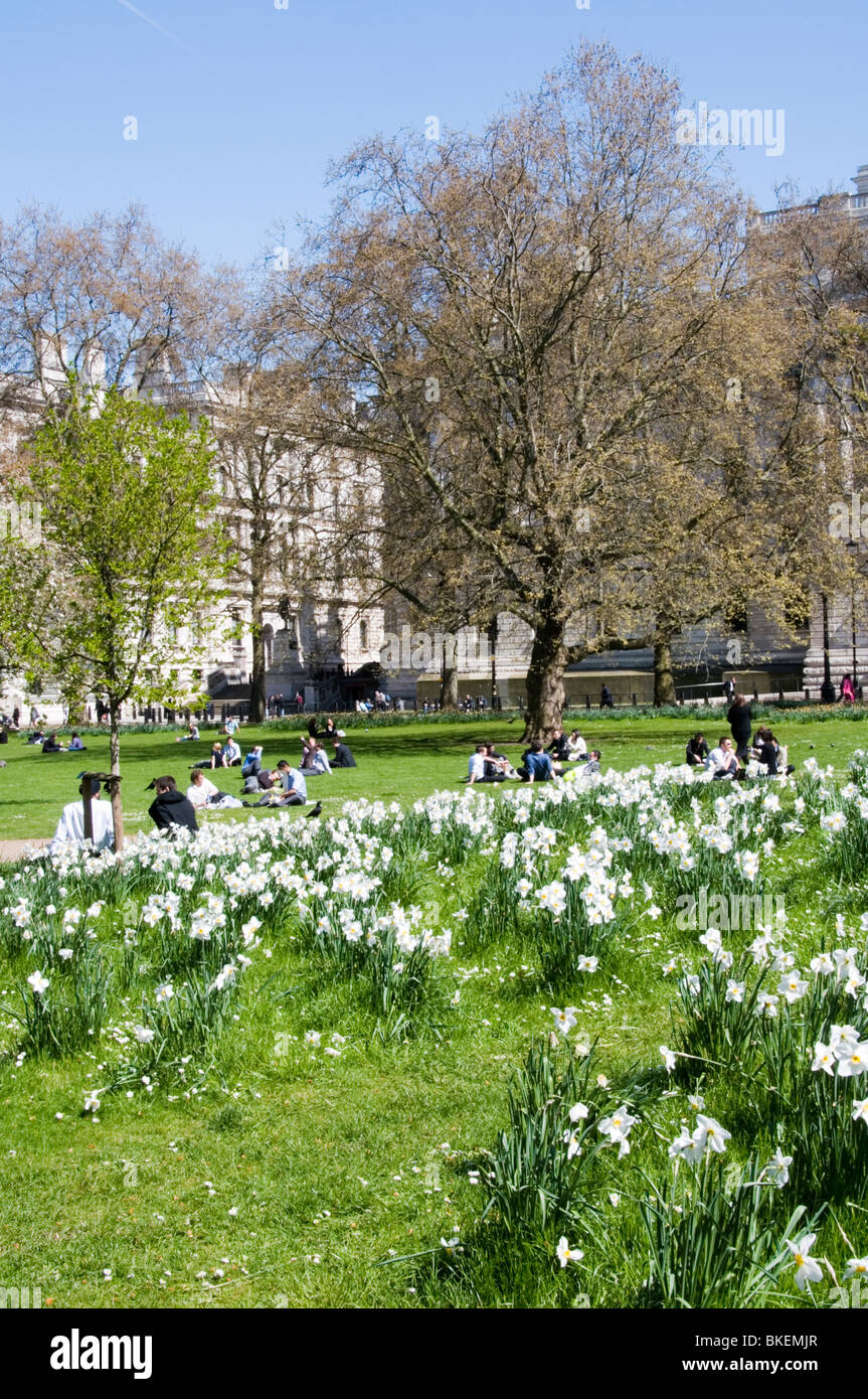 Unseasonable hi-res stock photography and images - Alamy