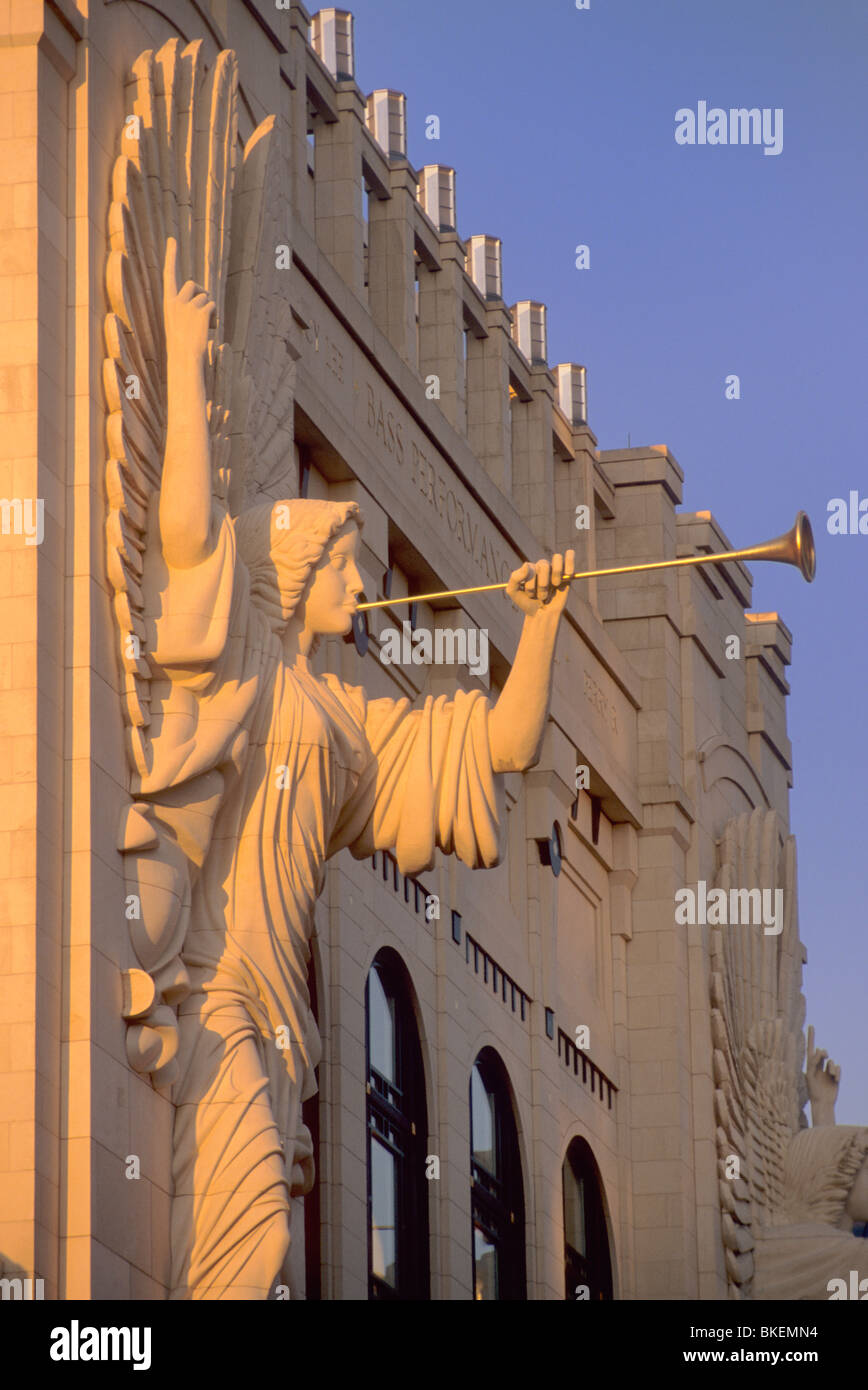 Angel blowing trumpet hi-res stock photography and images - Alamy
