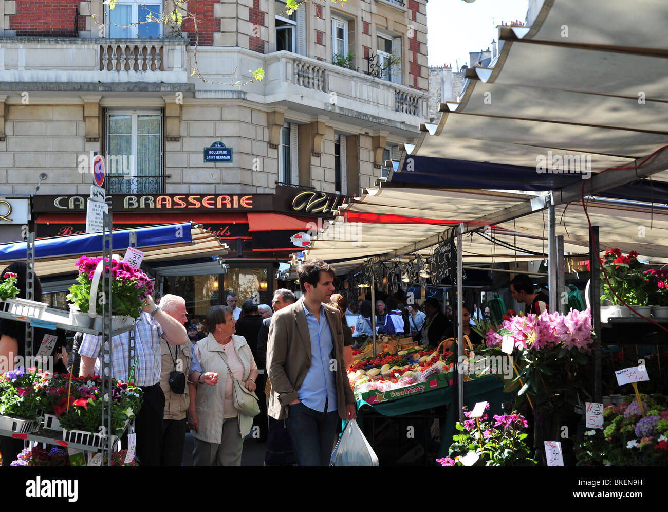 paris market, Place Maubert Mutualite. 6th arrondissement Stock Photo ...