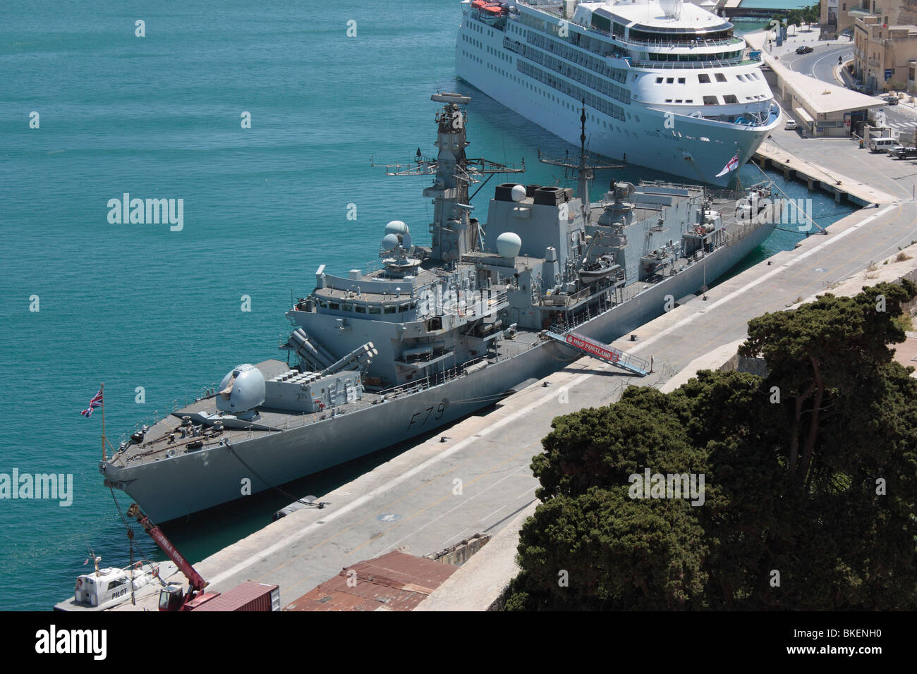Royal navy rn warships hi-res stock photography and images - Alamy