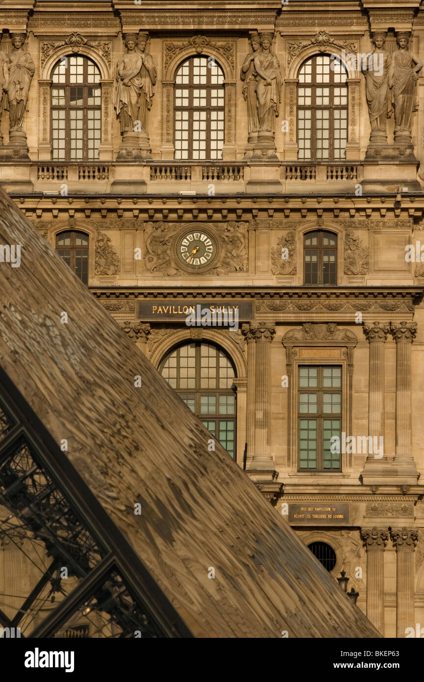 Pavillon Sully, Louvre Museum Architecture, Paris, France Stock Photo ...