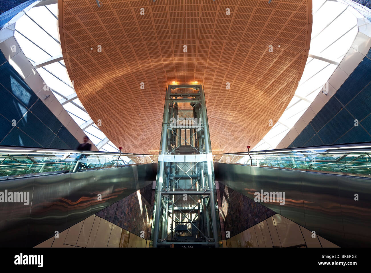 Dubai metro station interior design hi-res stock photography and images ...
