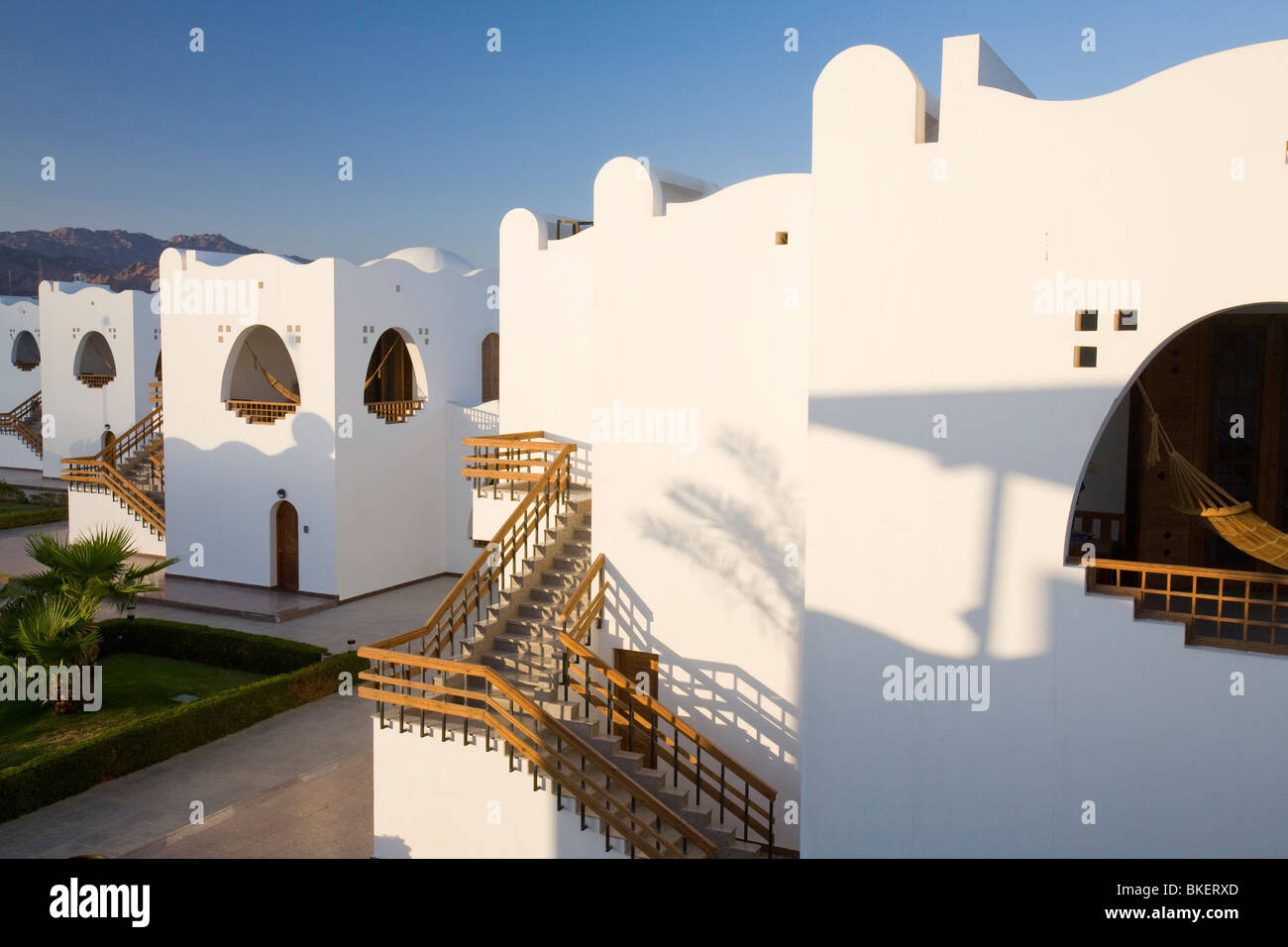 Desert resort hi-res stock photography and images - Alamy