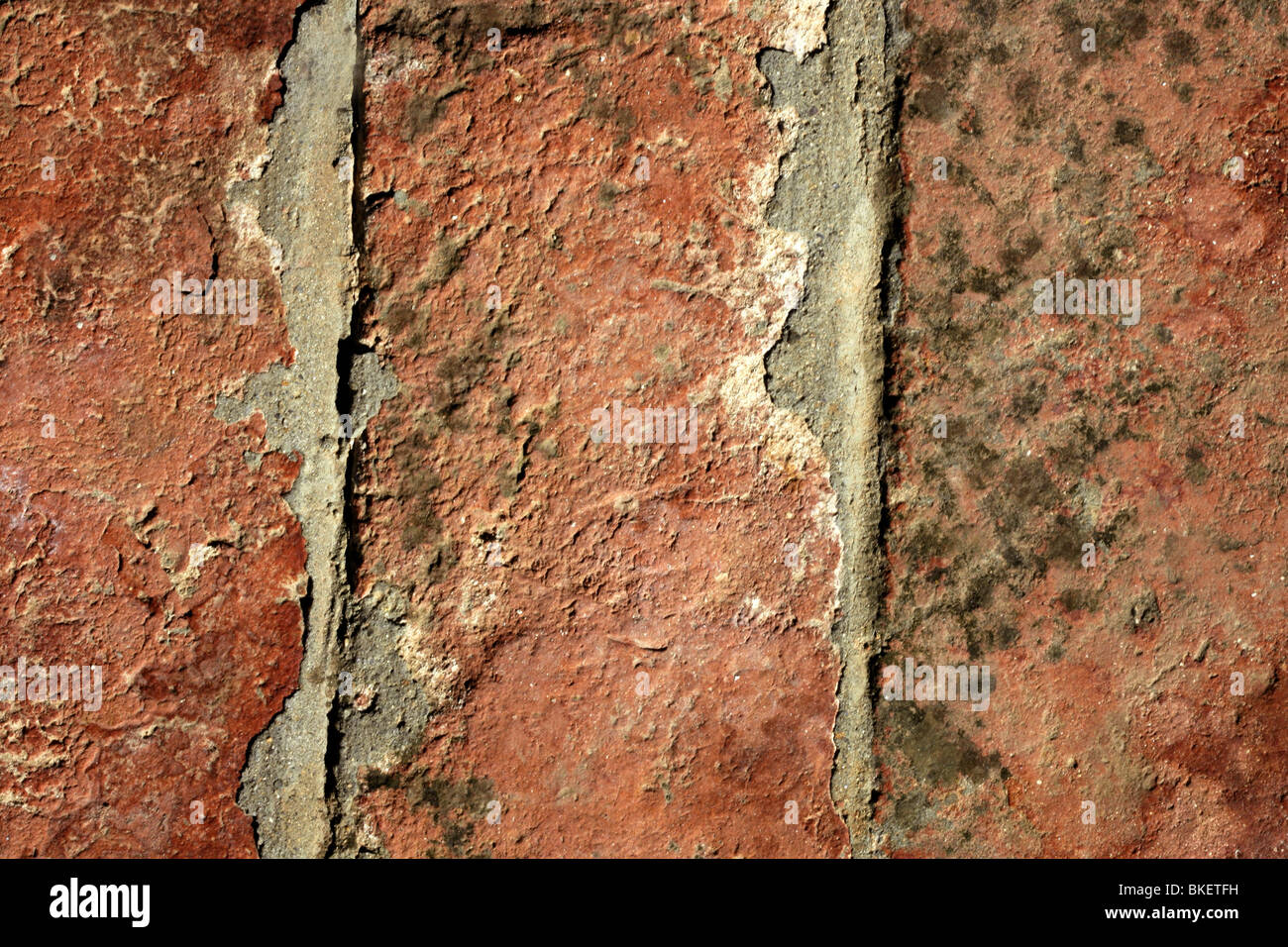 Three red bricks aligned. Old broken red clay tiles with mortar Stock ...
