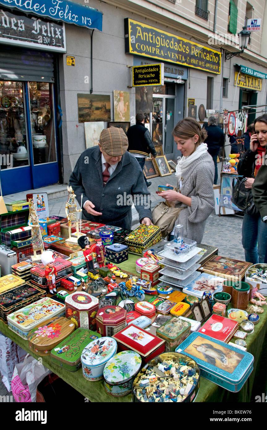 Madrid Spain El Rasto Flea market antique shop Calle Ribera de ...