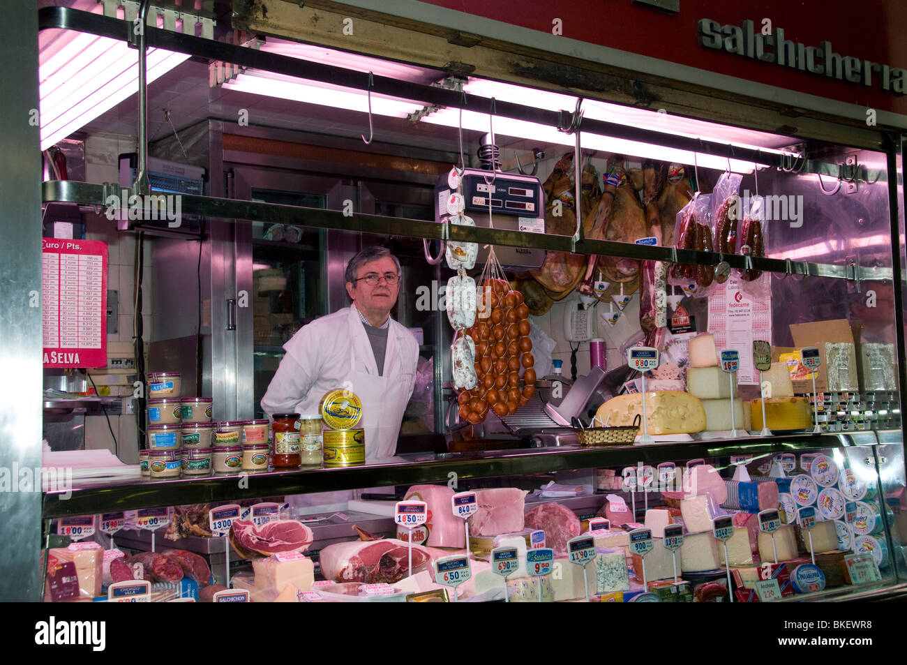 Mercado butchers hi-res stock photography and images - Alamy