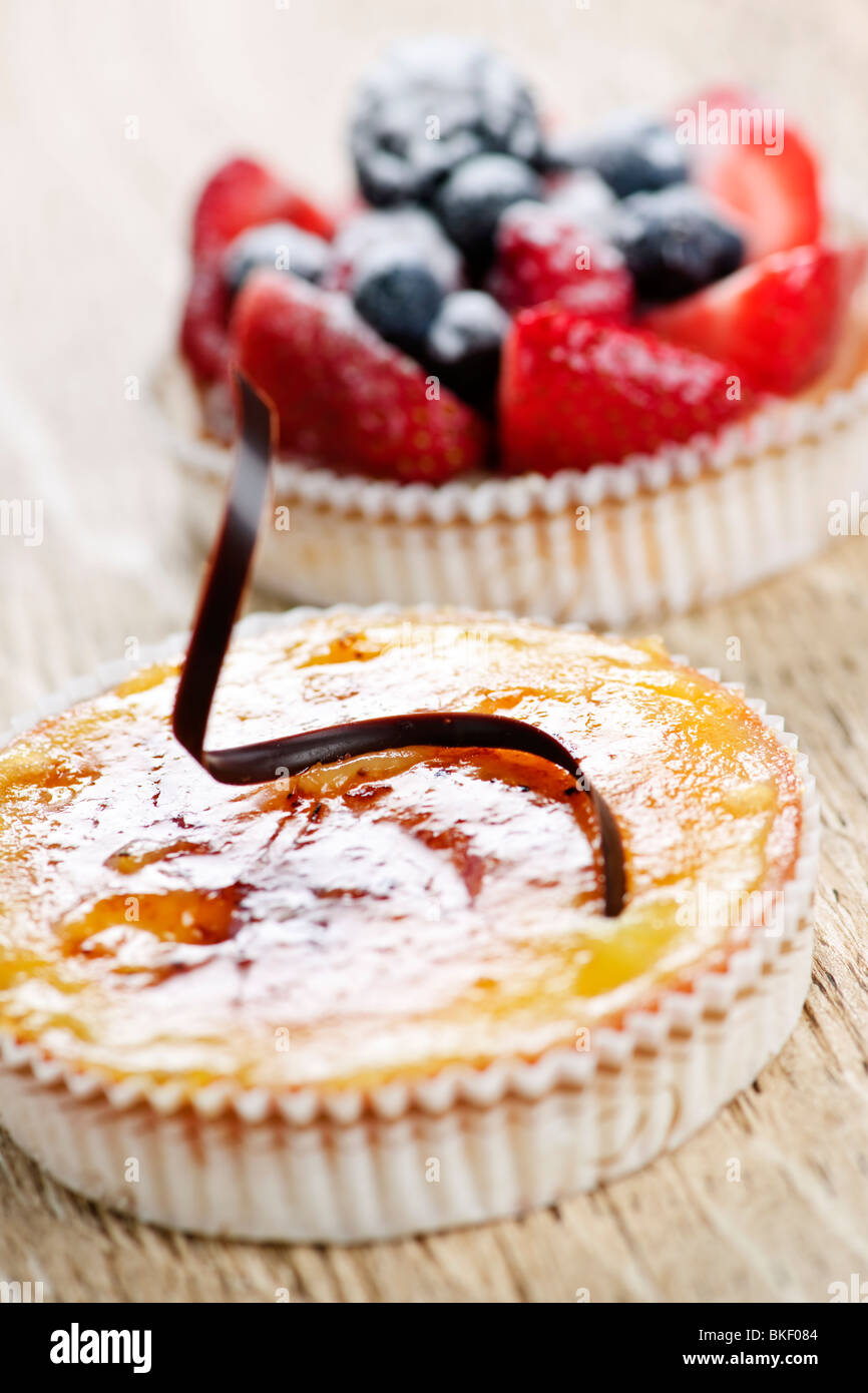 Icing fruit hi-res stock photography and images - Alamy