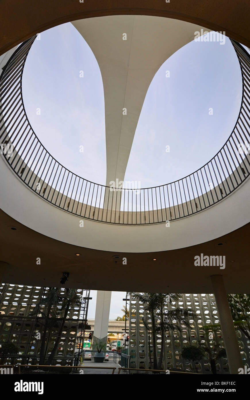 The Encounter Restaurant at LAX from below, Los Angeles International ...