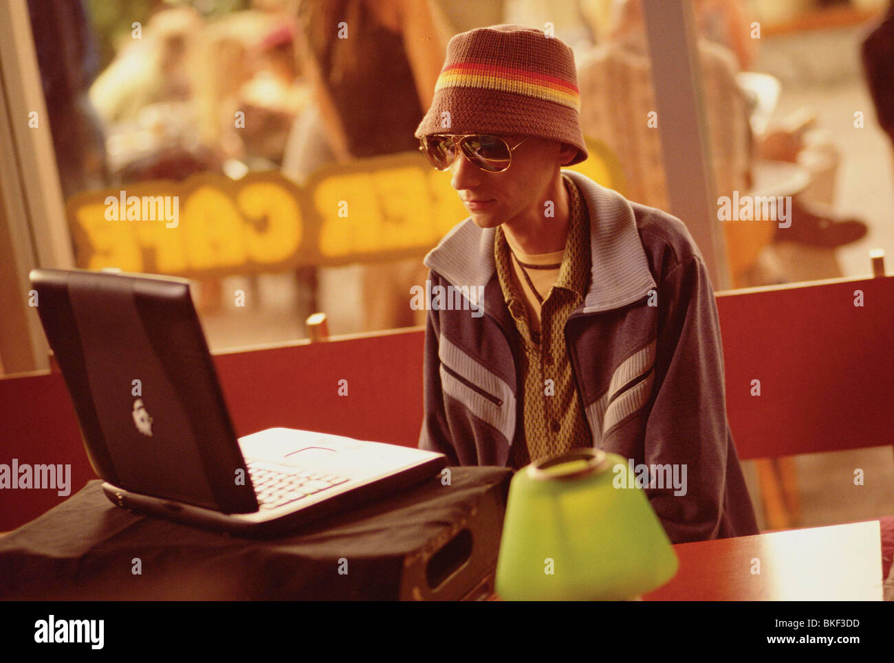 THE CORE -2003 DJ QUALLS Stock Photo - Alamy