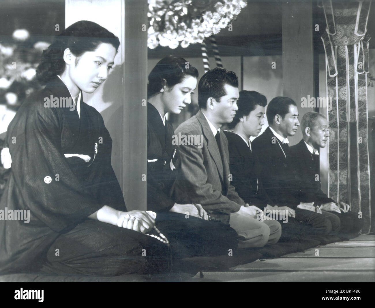 Tokyo story (1953) hi-res stock photography and images - Alamy