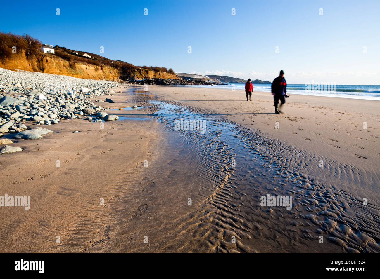 Perranuthnoe beach cornwall hi-res stock photography and images - Alamy