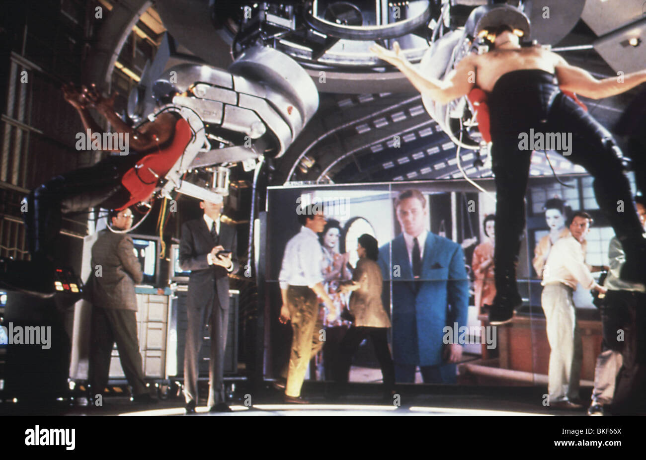 VIRTUOSITY -1995 RUSSELL CROWE Stock Photo - Alamy