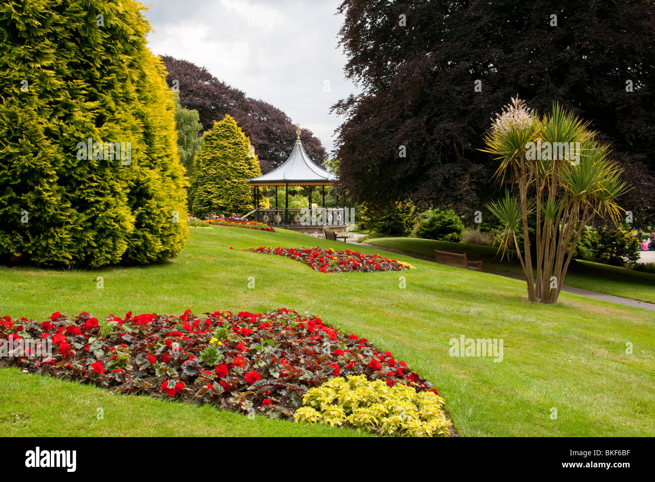Victoria gardens hi-res stock photography and images - Alamy