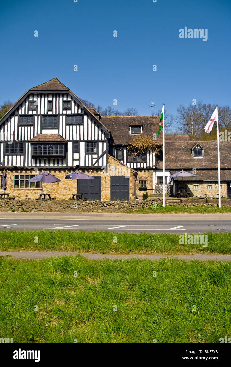 The Grasshopper Inn Moorhouse Near Westerham Kent Stock Photo - Alamy
