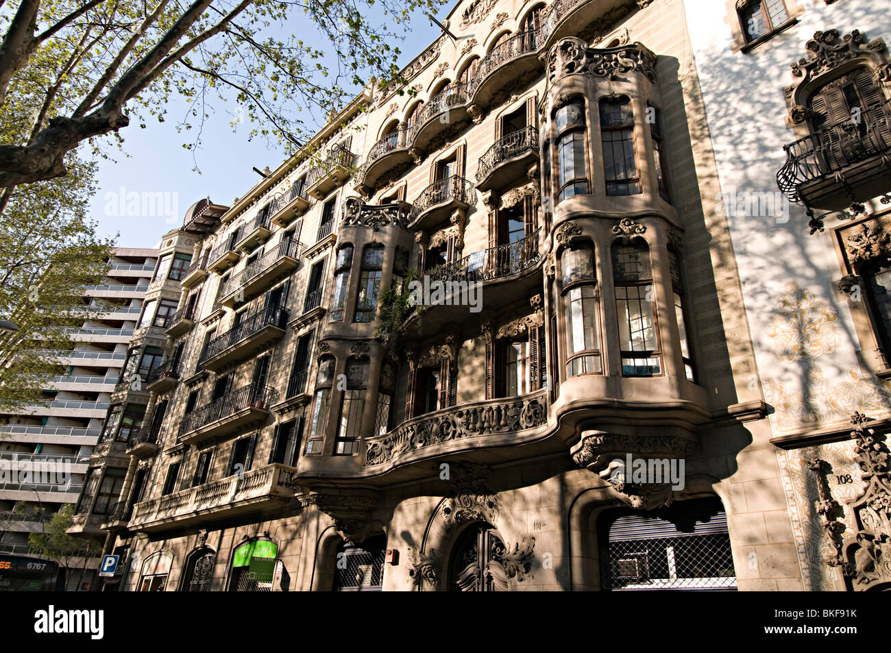 flats in Barcelona spain Stock Photo - Alamy