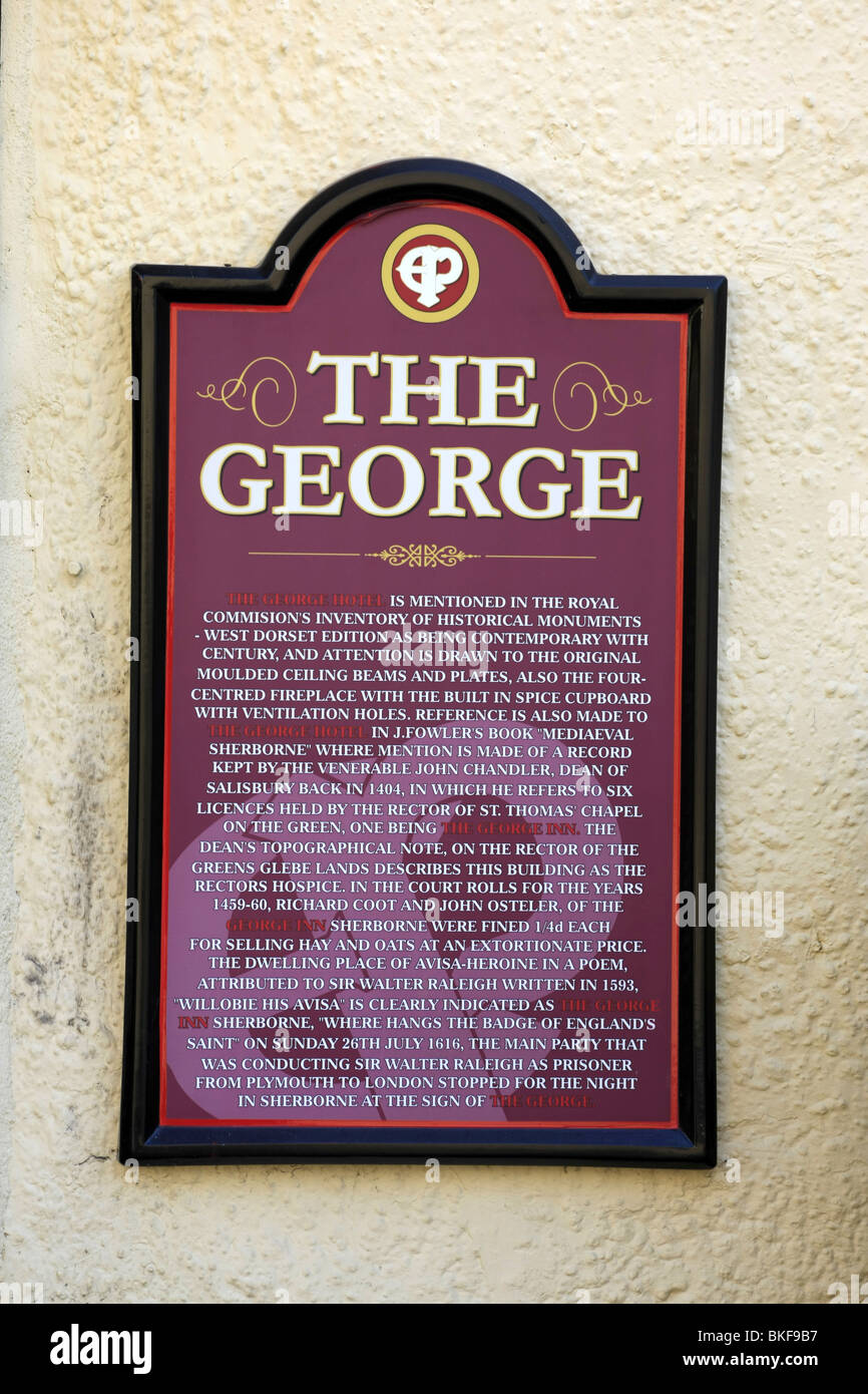 George dragon pub sign hi-res stock photography and images - Alamy
