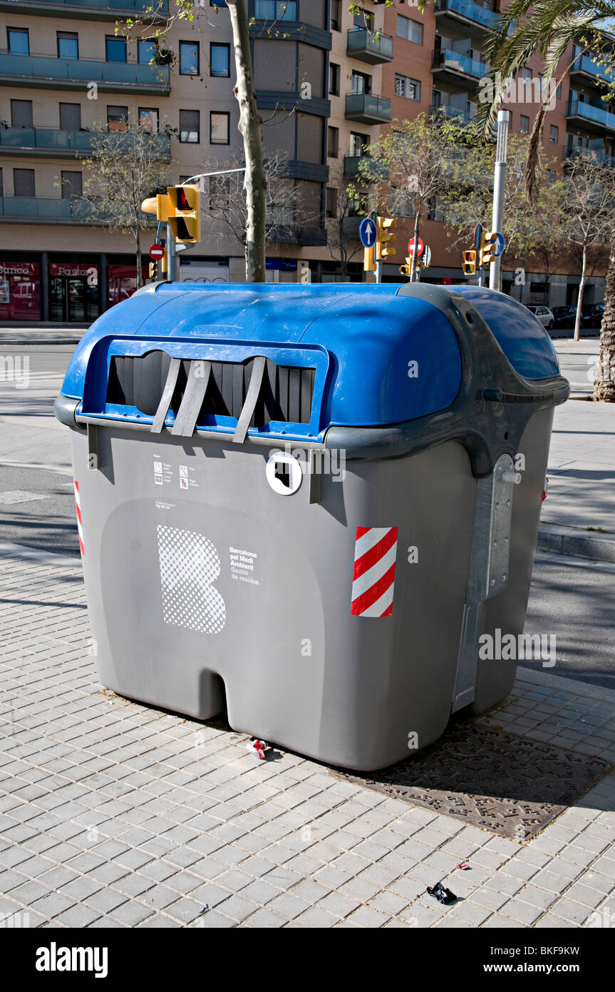 recycling bin in the street in the poble nou area of barcelona Stock ...