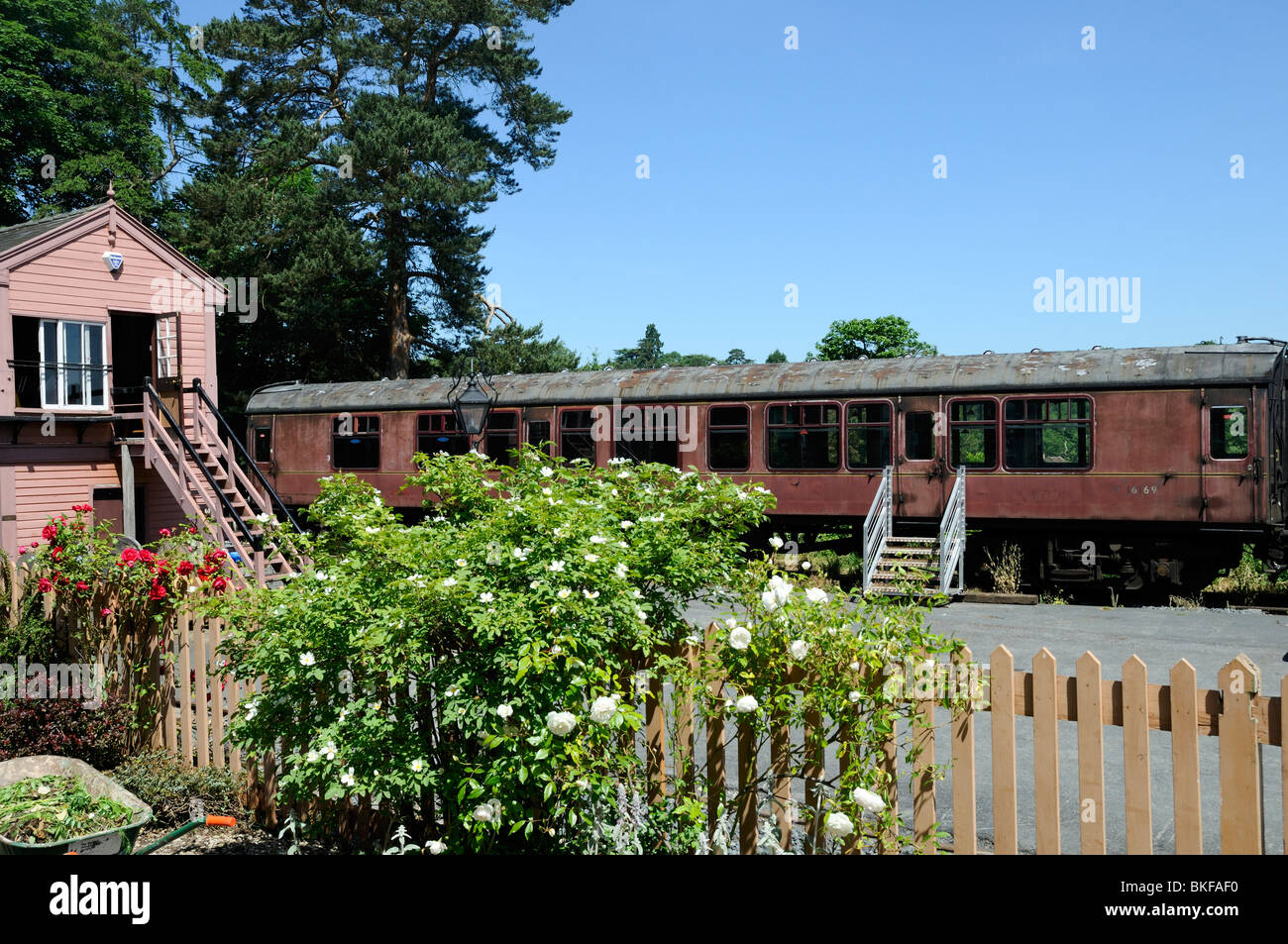 Severn valley railway signal box hi-res stock photography and images ...